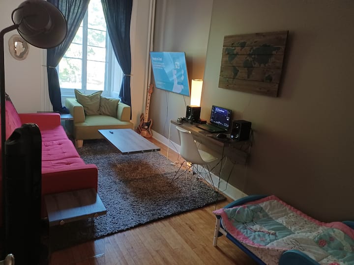 Small Appartment By The Castle - Québec City
