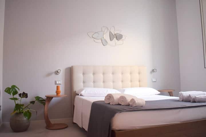 Yllen Rooms Grigia - Avola