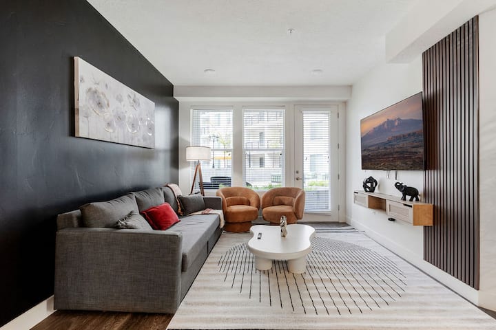 Comfy 1br W/ Gym, Walk To Temple Square - Salt Lake City Airport (SLC)