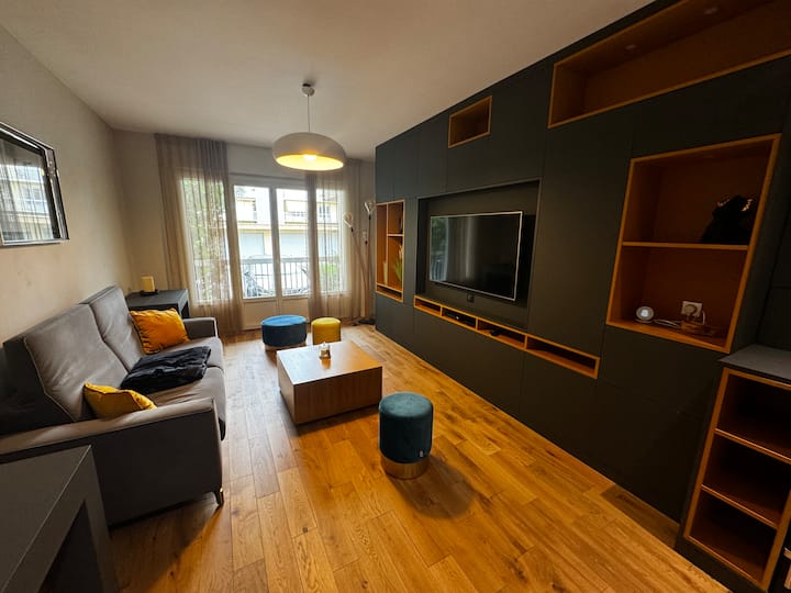 Appartement Spacieux à Bron - 30' Groupama Stadium - ibis Lyon Est Bron