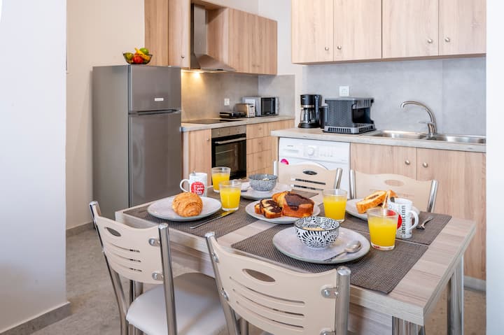 2 Bedroom Apartment With Large Yard Koshomes1 - Kos