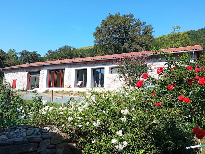 Maison De Charme Au Coeur Du Pays Basque - Ispoure