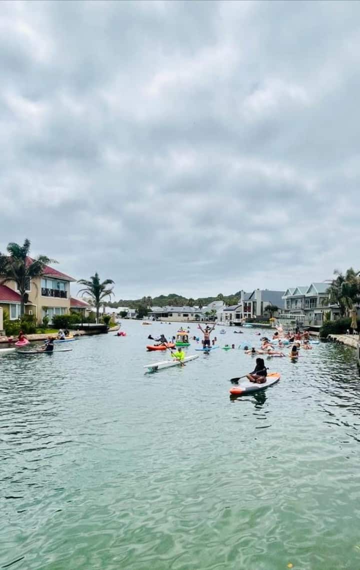 Jeffreys Bay. Life On The Canals - Jeffreys Bay