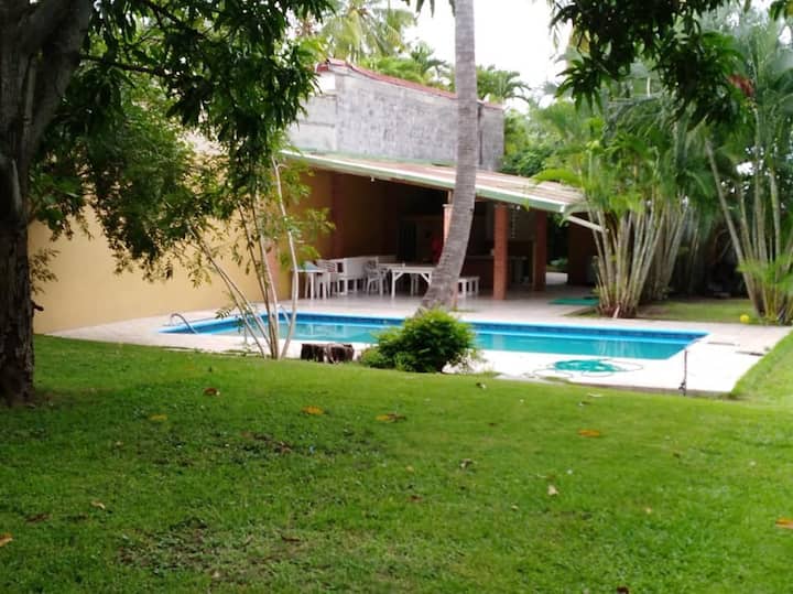 Casa De Playa Piscina Y Acceso Directo A La Arena - Punta Arenas, Costa Rica