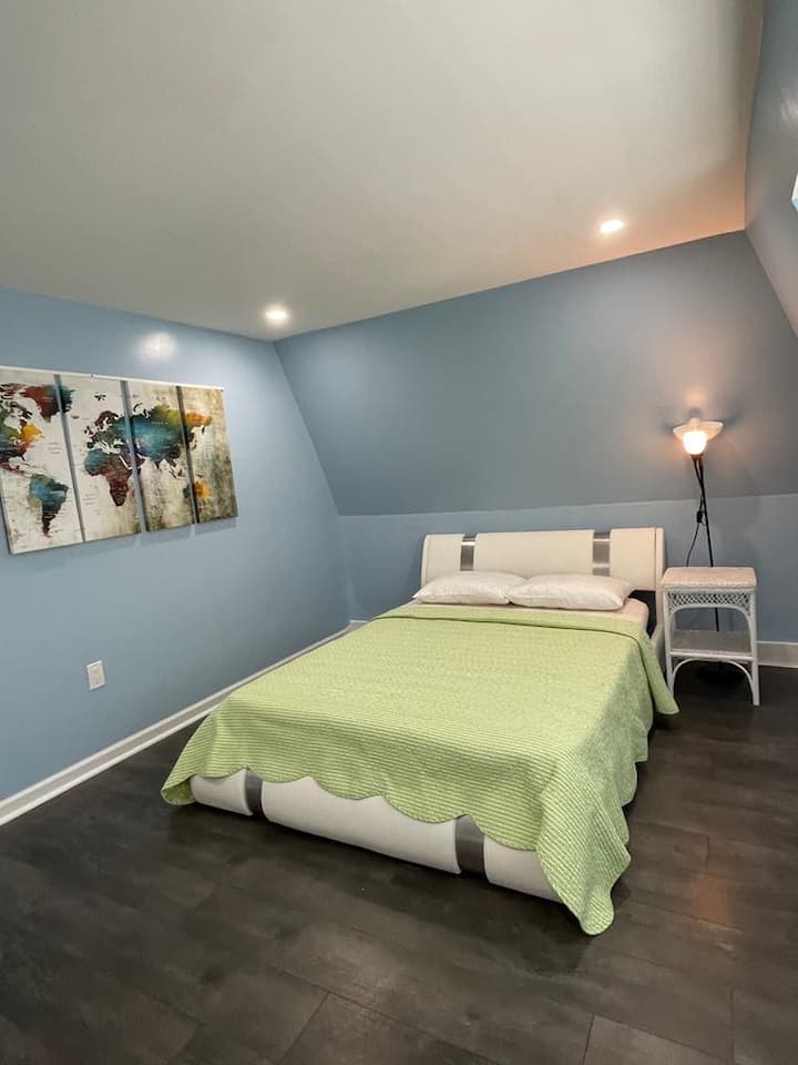 Stunning Views 4th Floor Walk Up - Ocean City, NJ