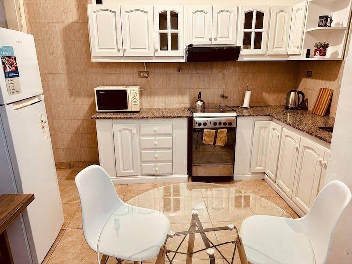 Habitación Plaza Moreno 11 Y 56, D - La Plata