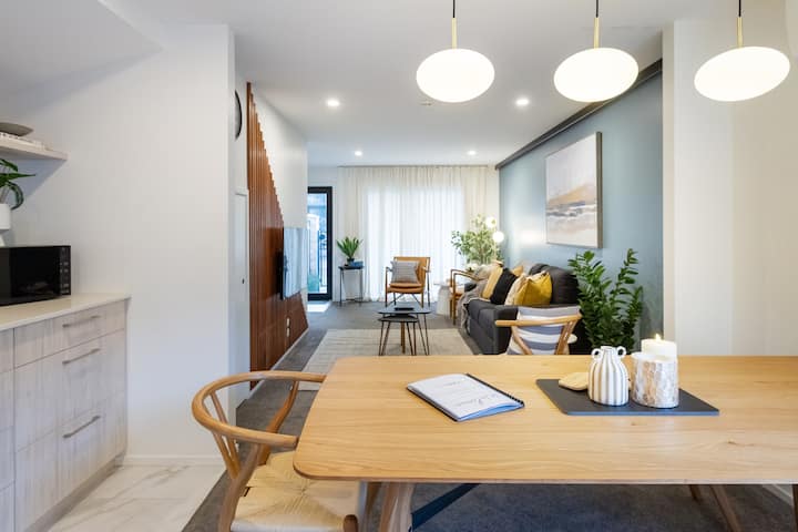 Stylish Central City Townhouse Next To Little High - Christchurch