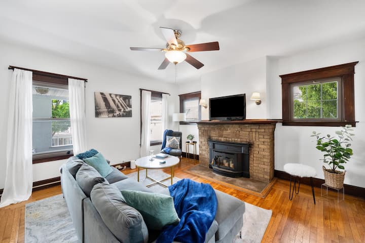 By The Beach • 15 Min To Yale • No Cleaning Fee - New Haven, CT