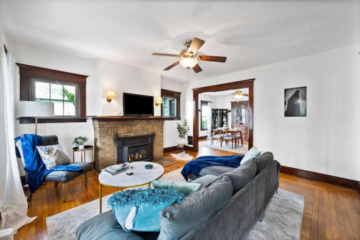 No Cleaning Fee! Charming 2br Apt W/ Outdoor Space - Suffolk County, NY