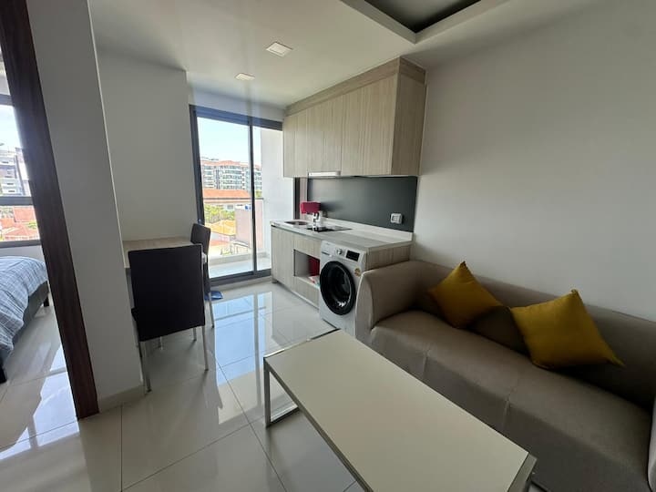 Arcadia Beach Resort Condo - Pattaya