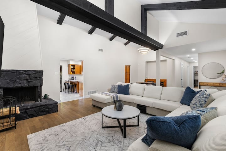 Charming 6 Bed Home In Arlington - Arlington, TX