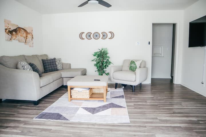 Delightful Dwelling In Decatur - Decatur, GA