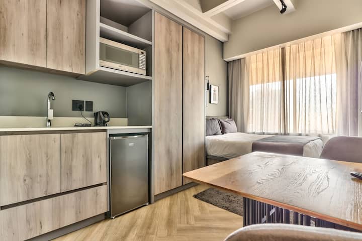 Wink | One Thibault | Standard Studio - Cape Town