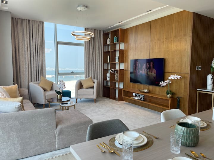 Infinity Pool | 2 Bedroom Sea View Apartment - Manama