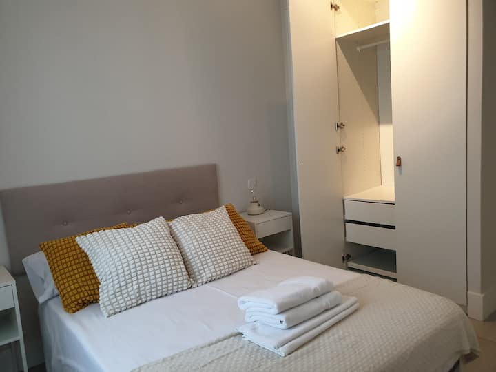 Apartamento Con A/a Junto Al Metropolitano - Coslada