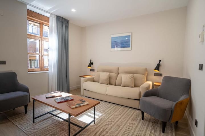 Prisma Suites-apartamento 1 Dormitorio Con Terraza - Salamanque