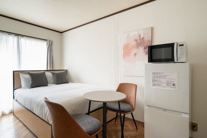 池袋まで1駅&徒歩圏内/ 最寄り駅から徒歩3分/スーパー・コンビニ至近/ エスカル B05 - Ikebukuro