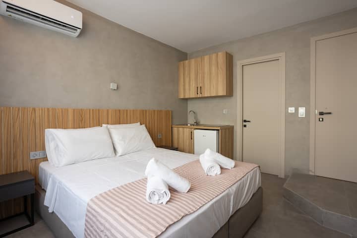 Alkazar Suites With Kitchen #303 - Thessaloniki