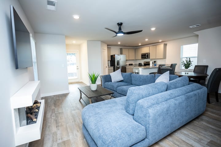 Home Away From Home - Fairburn