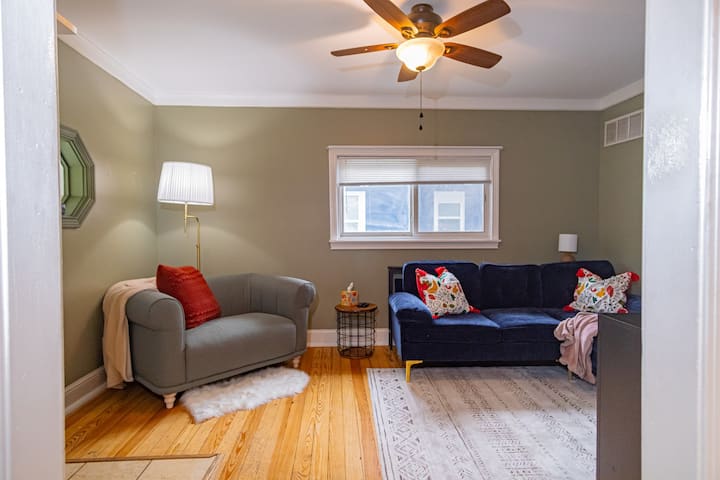 Charming Sobro Bungalow! - Broad Ripple, IN