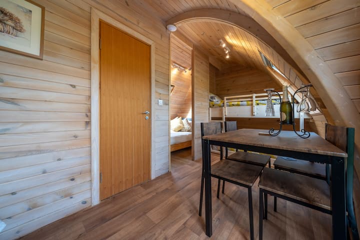 Hedgehog Pod With Hot Tub - Sedbergh