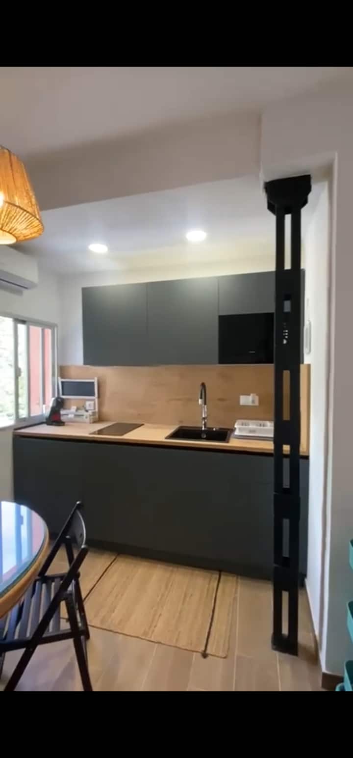 Newly Renovated Close To Beach - Marbella