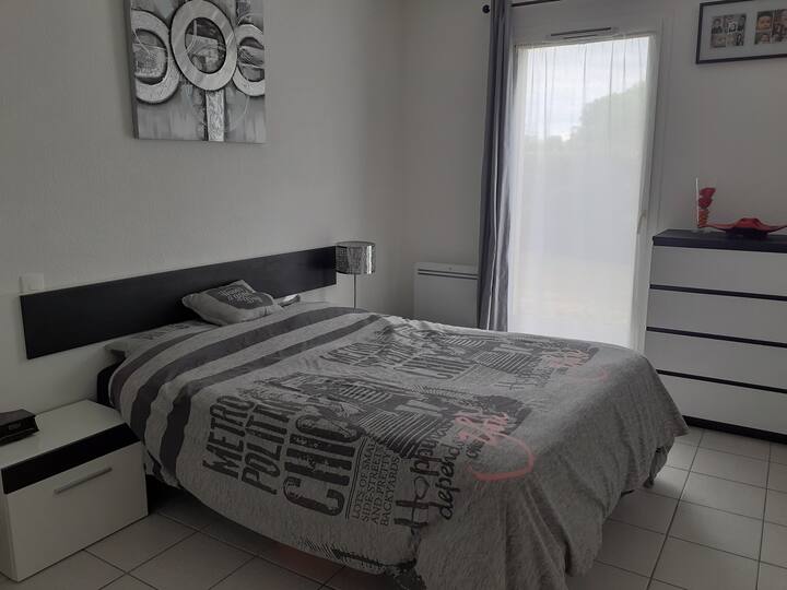 Chambre Privée Dans Résidence Calme - Biganos