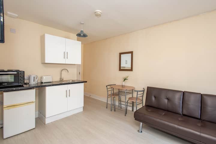 Studio In Zone 6 - Chelsfield - Sevenoaks