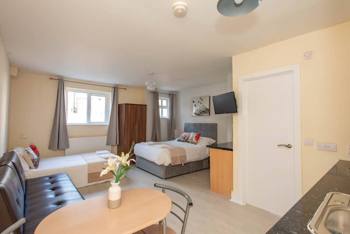 Studio In Zone 6 - Chelsfield - Sevenoaks