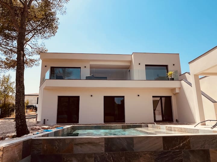 Villa La Vedeline - Nîmes