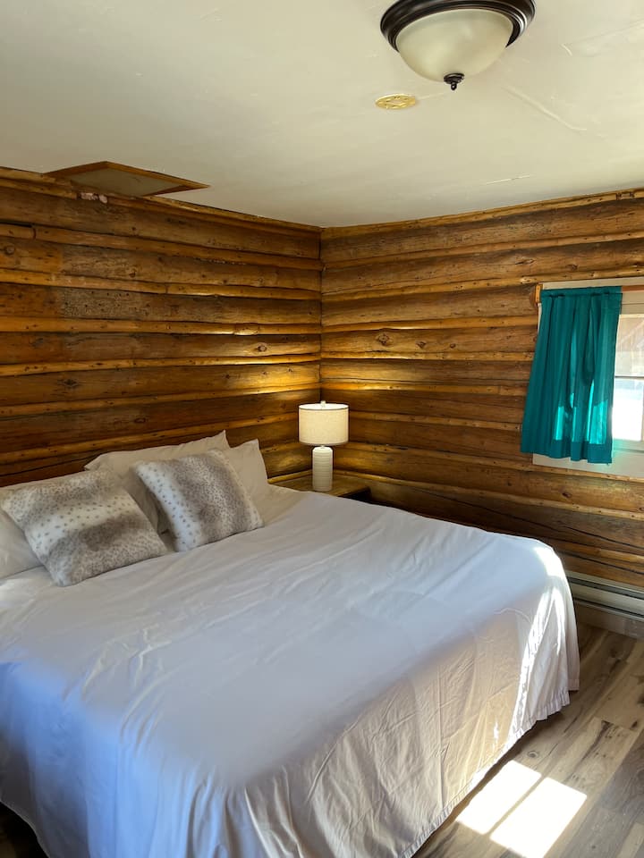 Stanley Retreat Cabin # 23 - Redfish Lake, ID