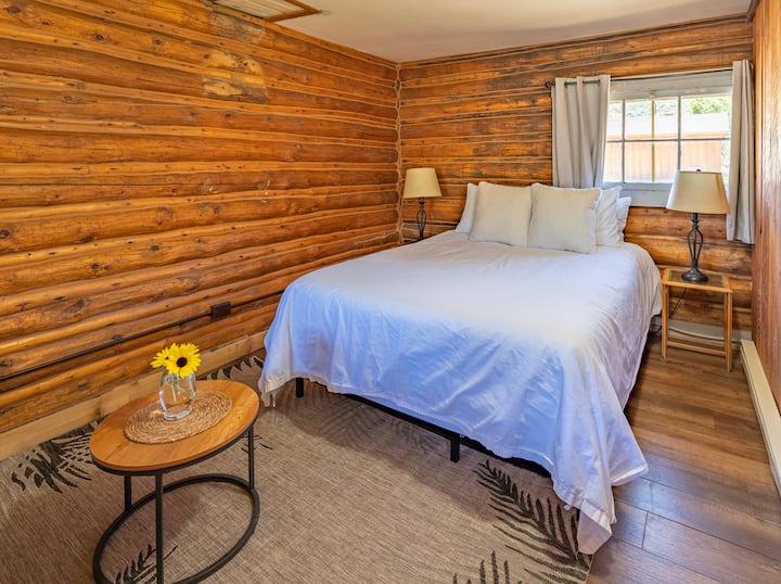 Stanley Cabins On The Salmon River #  29 - Stanley, ID