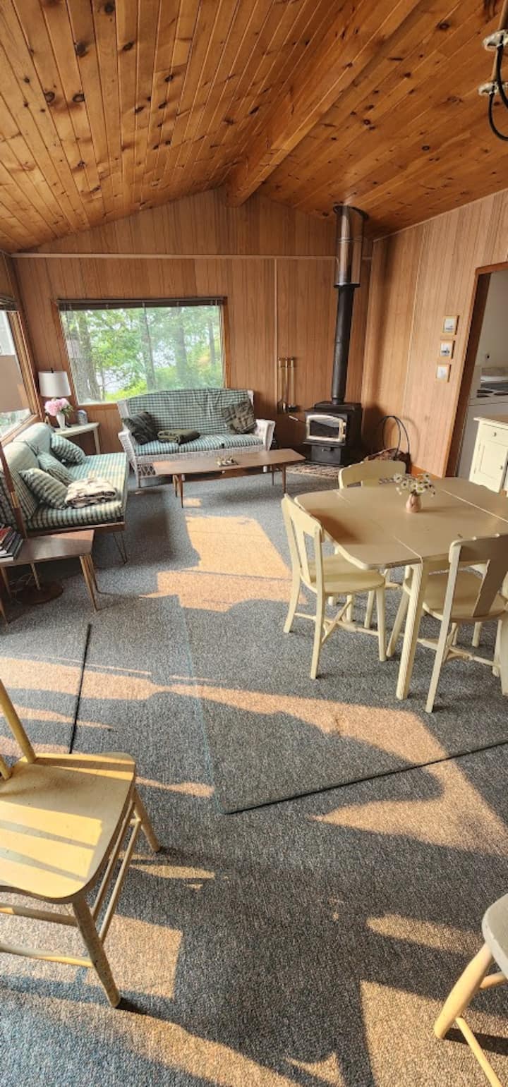 Classic Camp On Coney Island, Lake Of The Woods - Kenora