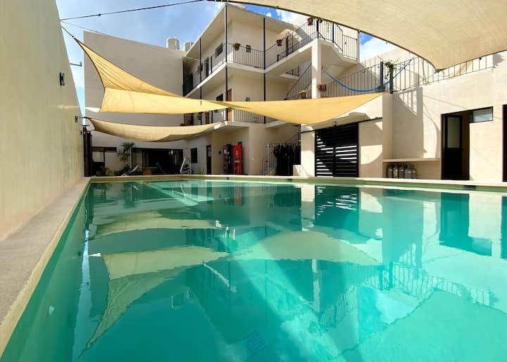 Stylish, Compact Space With Pool - Playa del Carmen