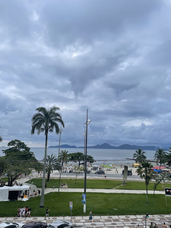 Praia E Comodidade! - Santos, Brasil