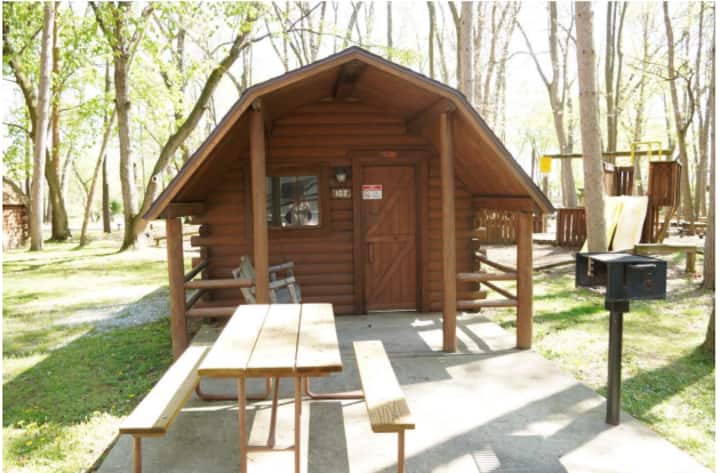 Tiny Treasure Cabin 104 - Lake Albert, Granger