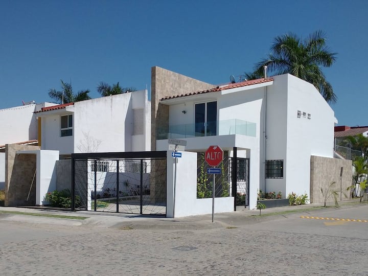 Hermosa Casa Residencial - Puerto Vallarta