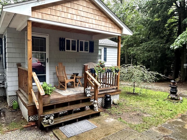 Quite Lakefront Retreat - Pittsfield, NH