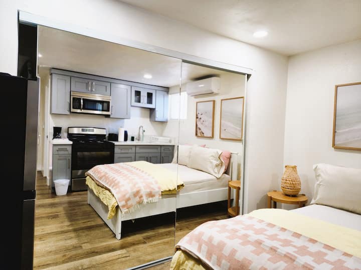 New Cozy Studio Min To Disneyland & Much More - Stanton, CA