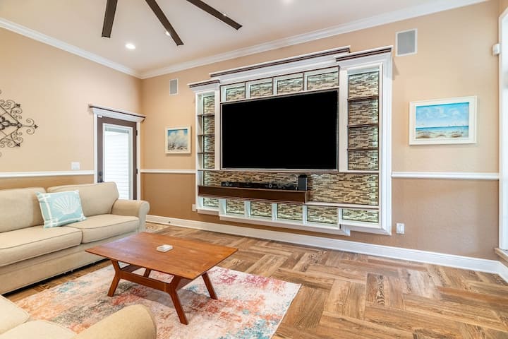 Luxury Kitchen|80" Tv |Pet Friendly|cozy Fireplace - Perdido Key, FL