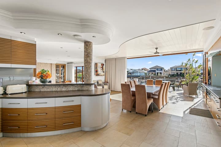 Luxury Canal Resort - Mandurah