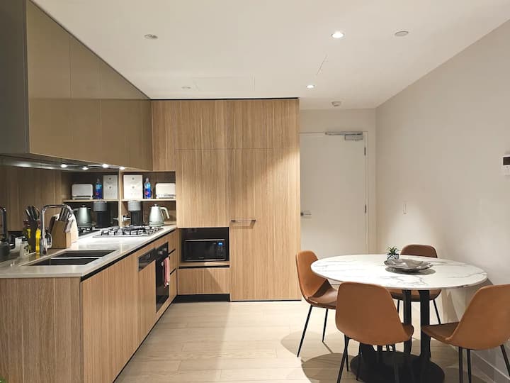 Walk To Shopping & University Premium Apartment - Hornsby