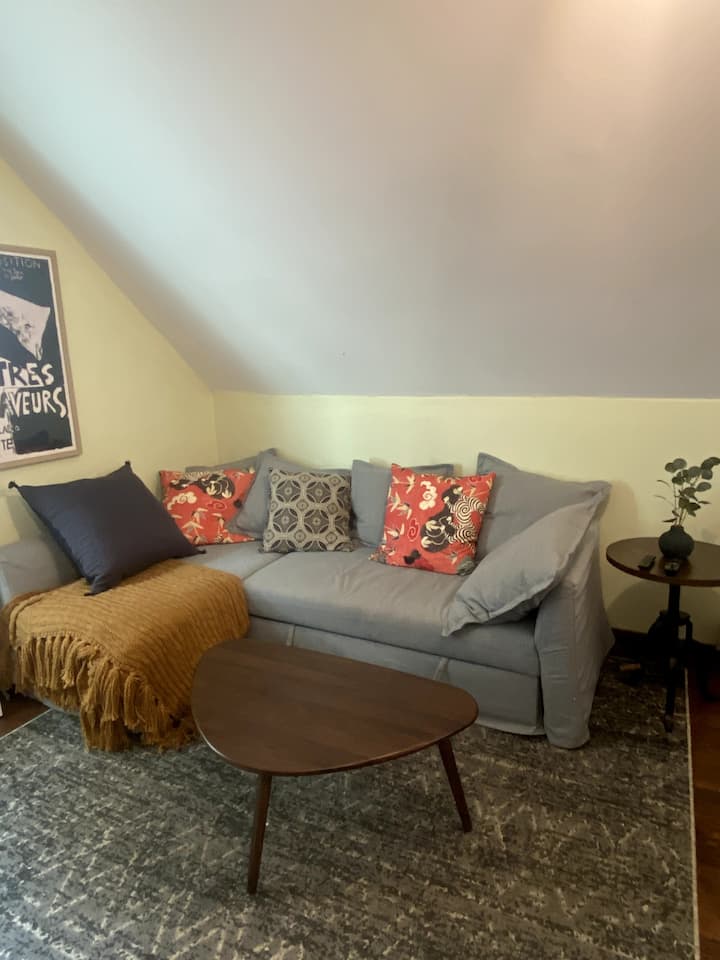 Metro Getaway - Parma, OH