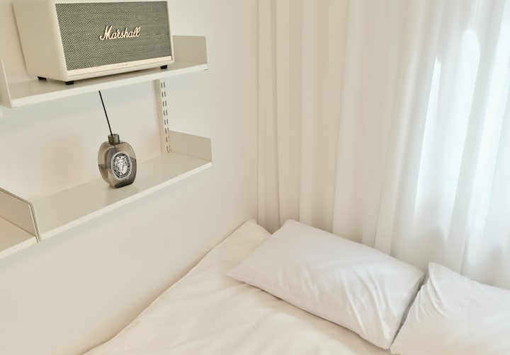 시즌 메종아미, 서울숲바로앞,카페거리위치,뚝섬역5분maison Ami - Seoul