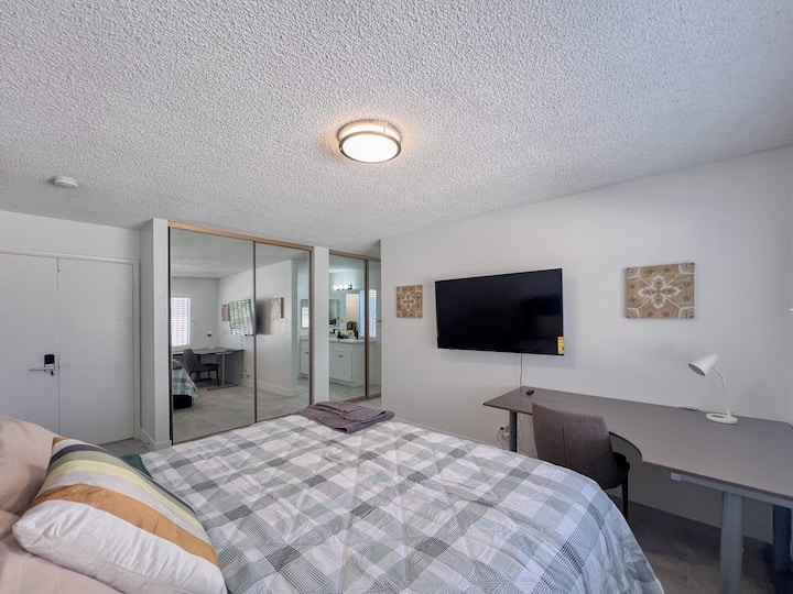 A Cozy Master Room At Vegas, 12 Mins To The Strip - Las Vegas, NV