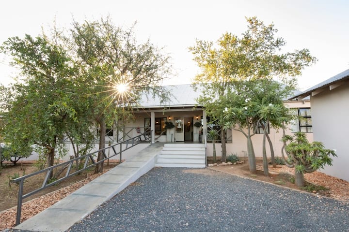 Belgium Inn | Close To Kruger - Hoedspruit