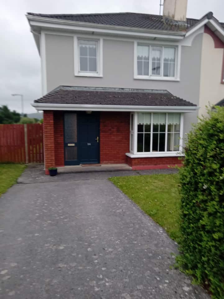 House In Tralee 15 Mins Walk From Town Centre - 트랄리