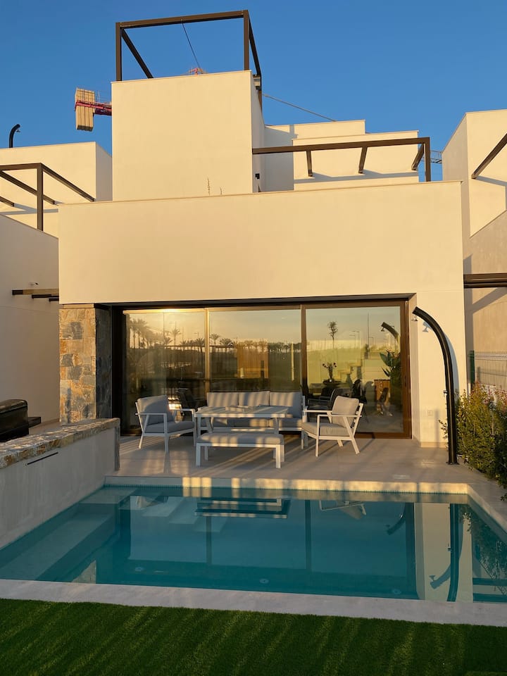 Ny Villa På 5-stjerners Resort - Los Alcázares