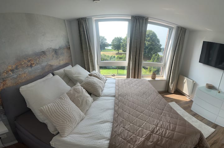 Apartment Im Industrial Design 52m² Mit Rheinblick - Düsseldorf