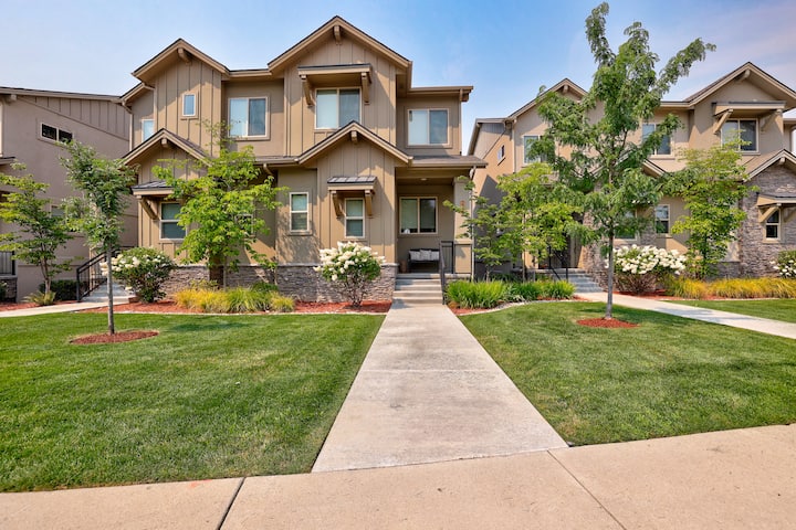 Modern Townhouse In The East End - Lucky Peak State Park, Boise